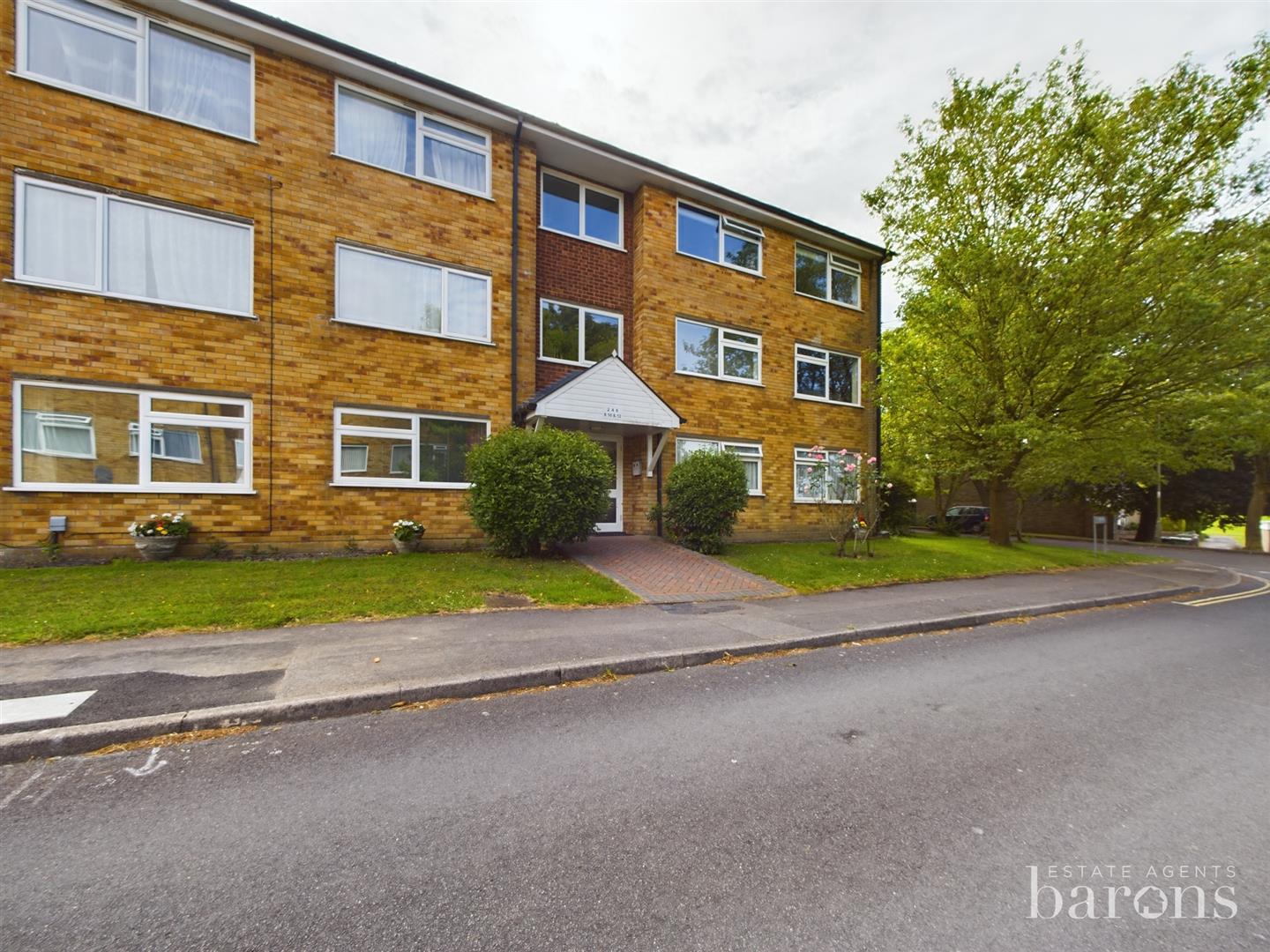 Basingstoke Estate Agents, Basingstoke | For Sale, Barons Estate Agents ...